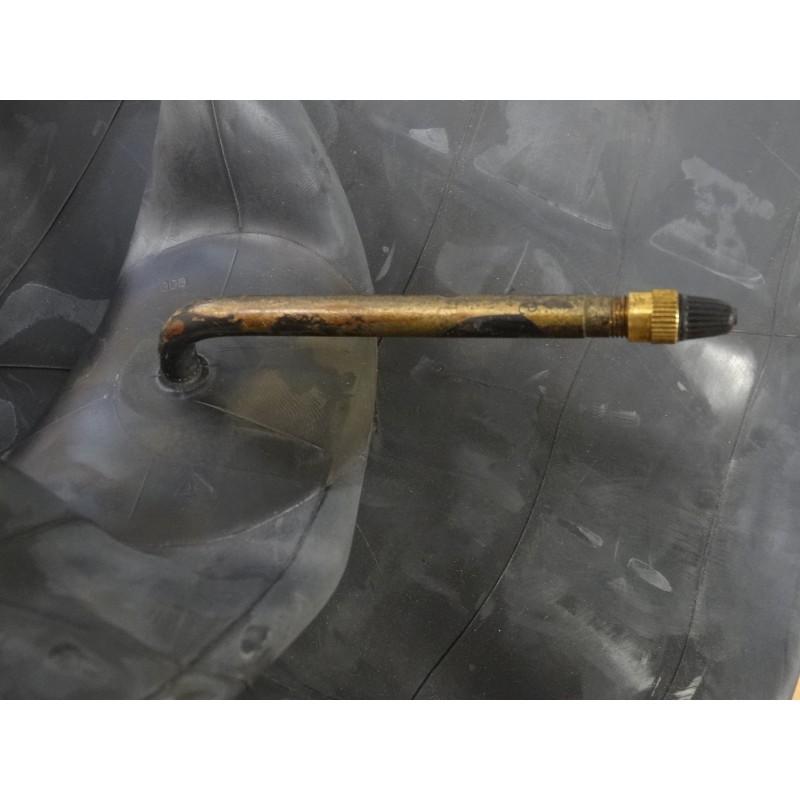 7.50-20 Firestone Medium Truck Tire Inner Tube TR441 stem